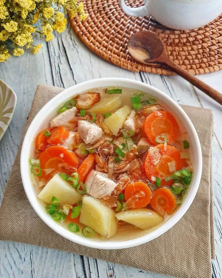 5 Inspirasi Resep Sup Sehat dan Bergizi, Praktis Dibuat! - Royal Ole2